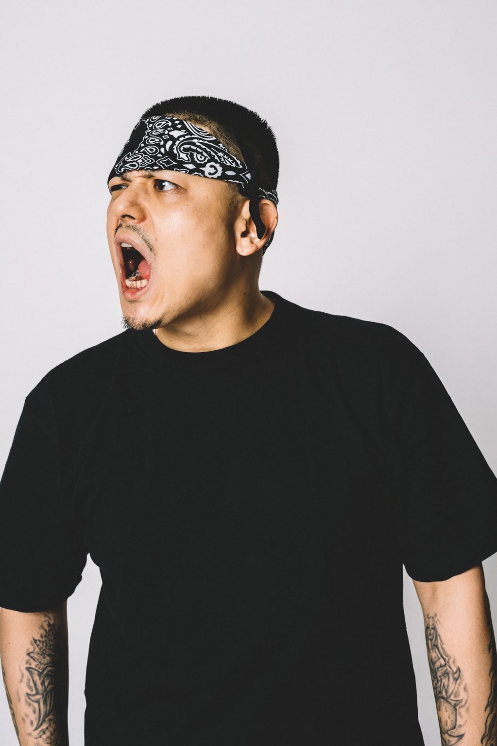 般若がBenjazzyとMACCHOを迎えた"土砂降りでも REMIX"をリリース - FNMNL (フェノメナル)