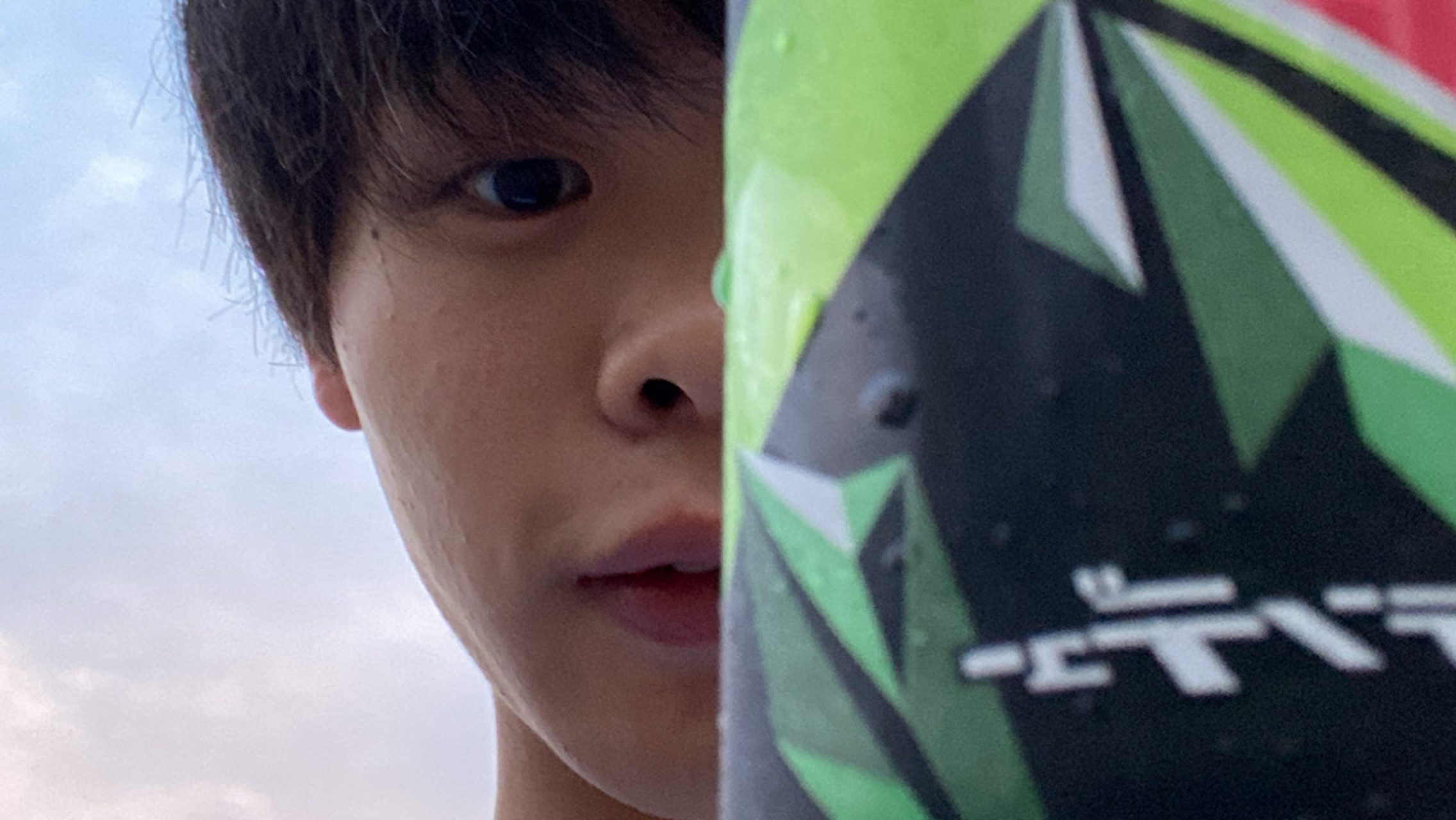 愛知を拠点とするラッパーagulが1st EP『Kidsroom now』をリリース - FNMNL (フェノメナル)